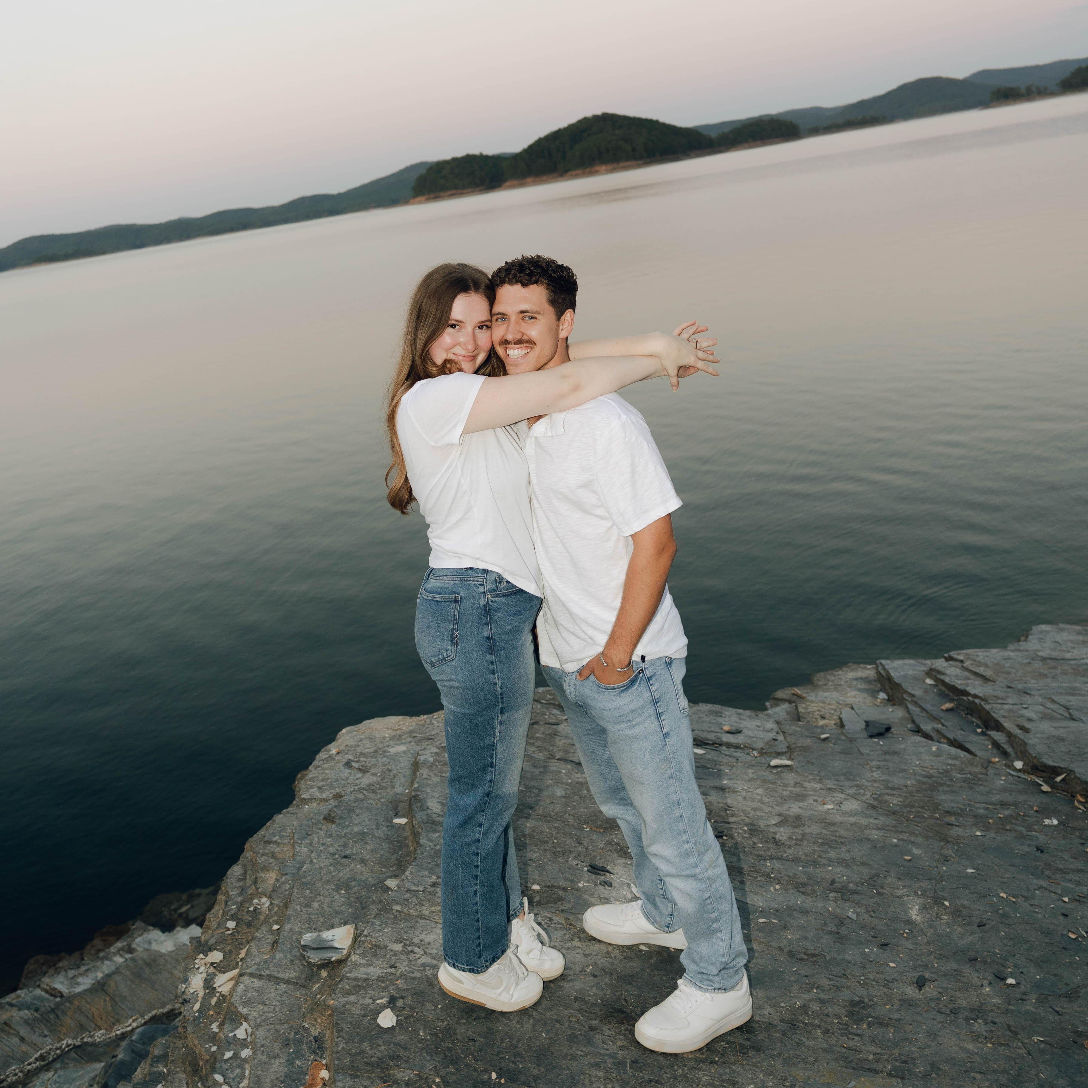 Ashlyn Hope Murphy and Riley King Littlefield's Wedding Website