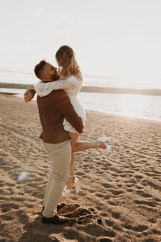 Delaney Hofert and Tyler Steeve's Wedding Website