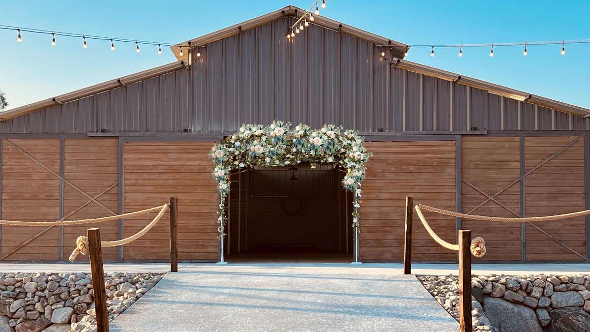 Penny Lane Ranch | Wedding Venues | Cost, Reviews & Photos | Zola