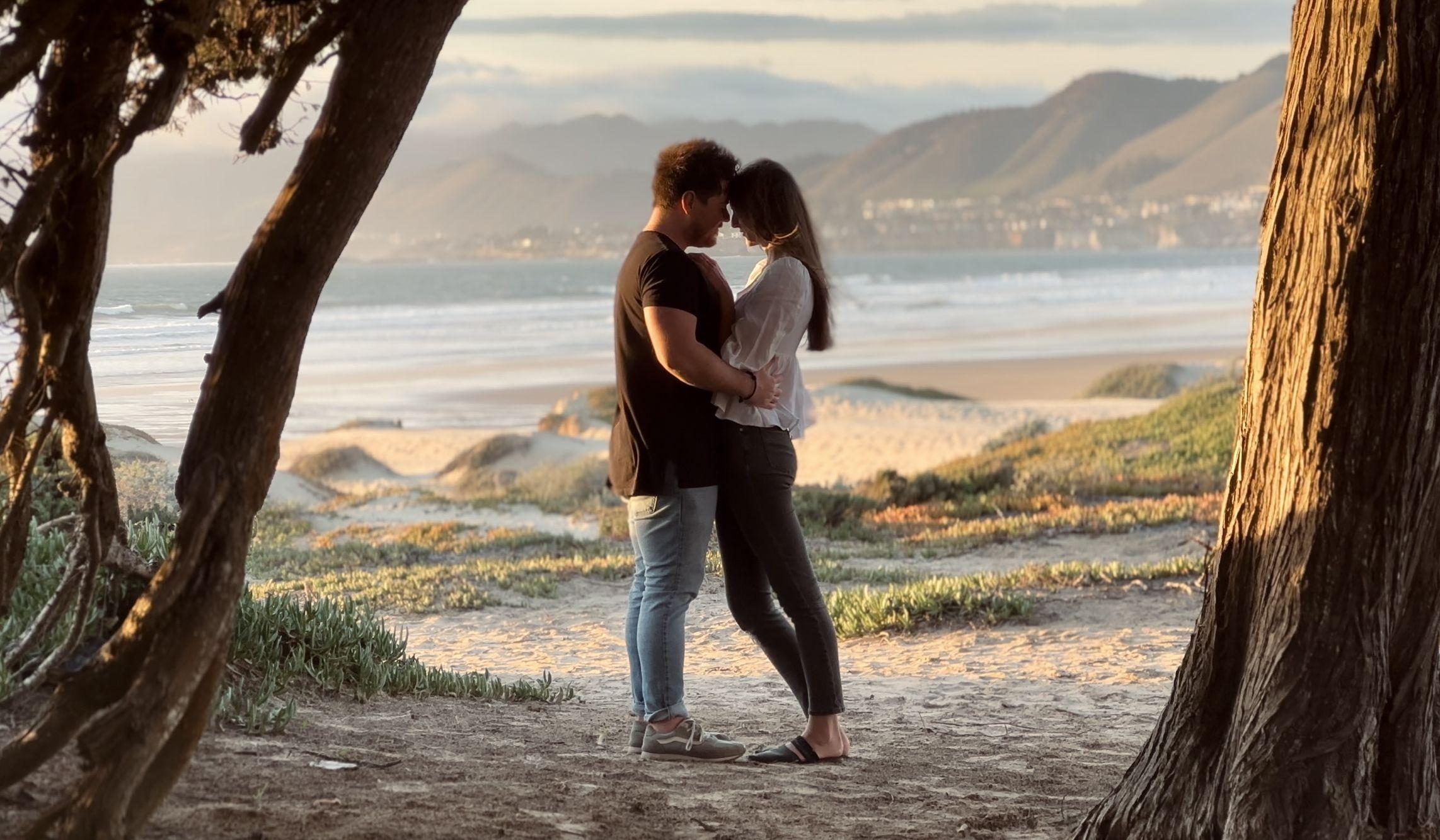 leslie henry and thom whitaker's Wedding Website