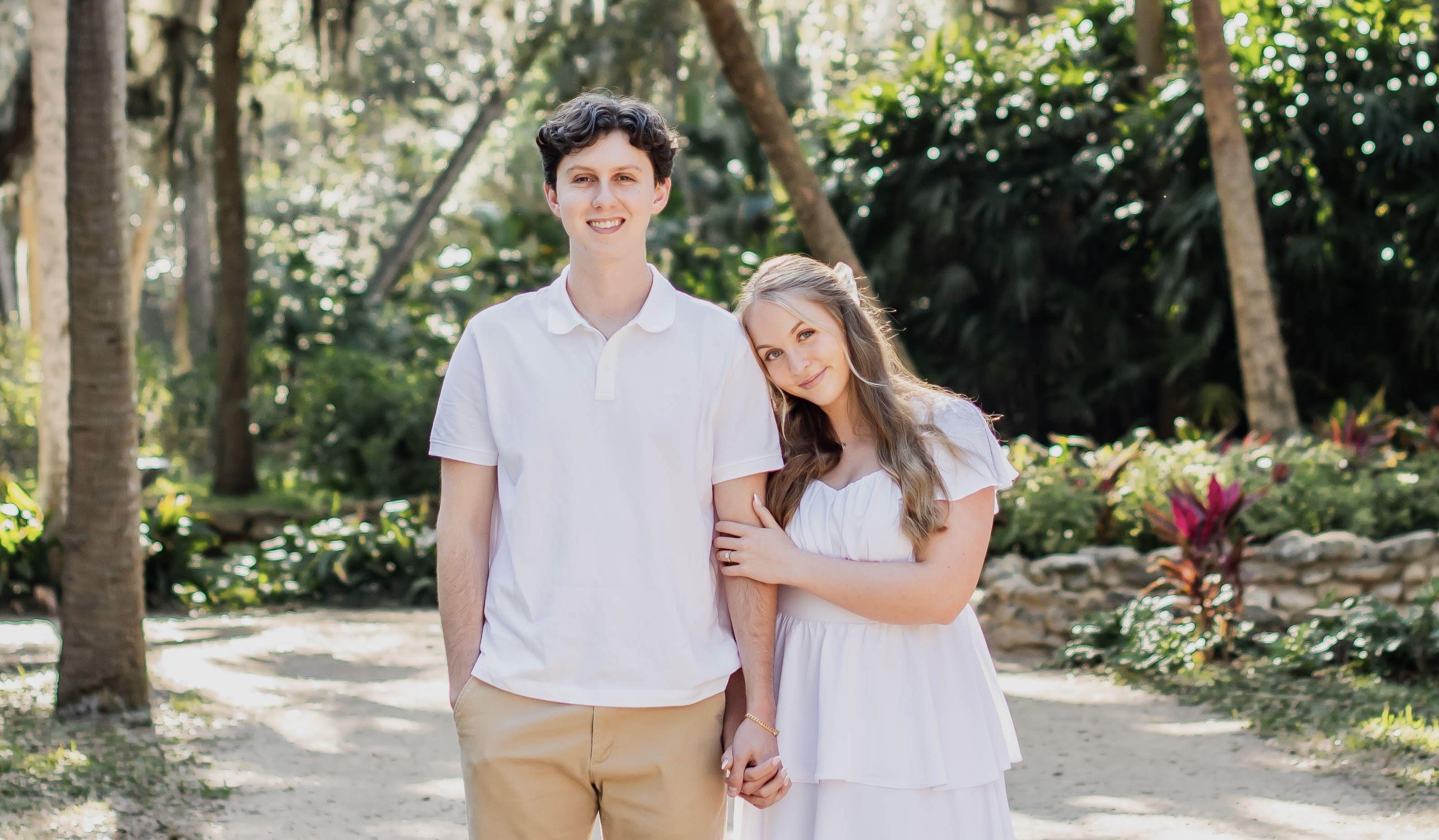 Hannalee Frahm and Connor Humphreys' Wedding Website