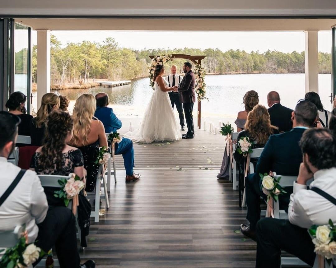 Swan Lake Wedding Venues Cost Reviews Photos Zola