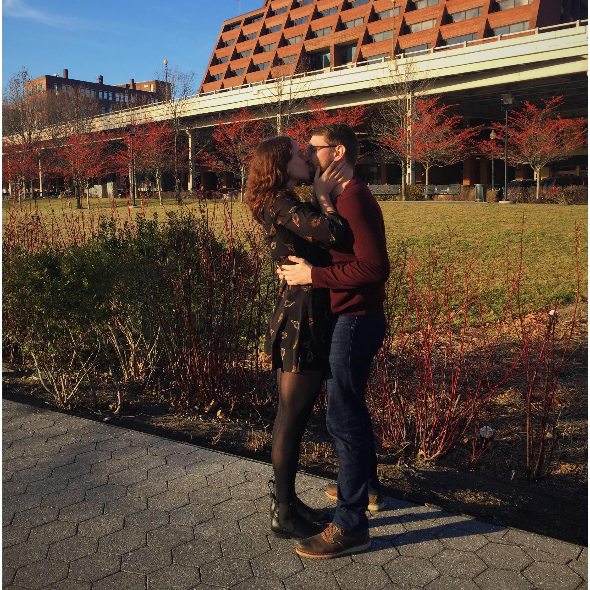 Julianna Burt and Justin Senterfitt's Wedding Website