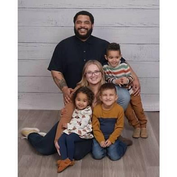 Sariah Edwards and Cameron Grant's Wedding Website