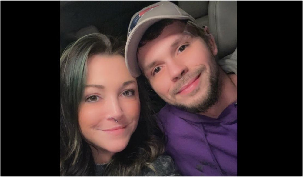 Brent Klahn and Courtney Schiff-Holiday's Wedding Website