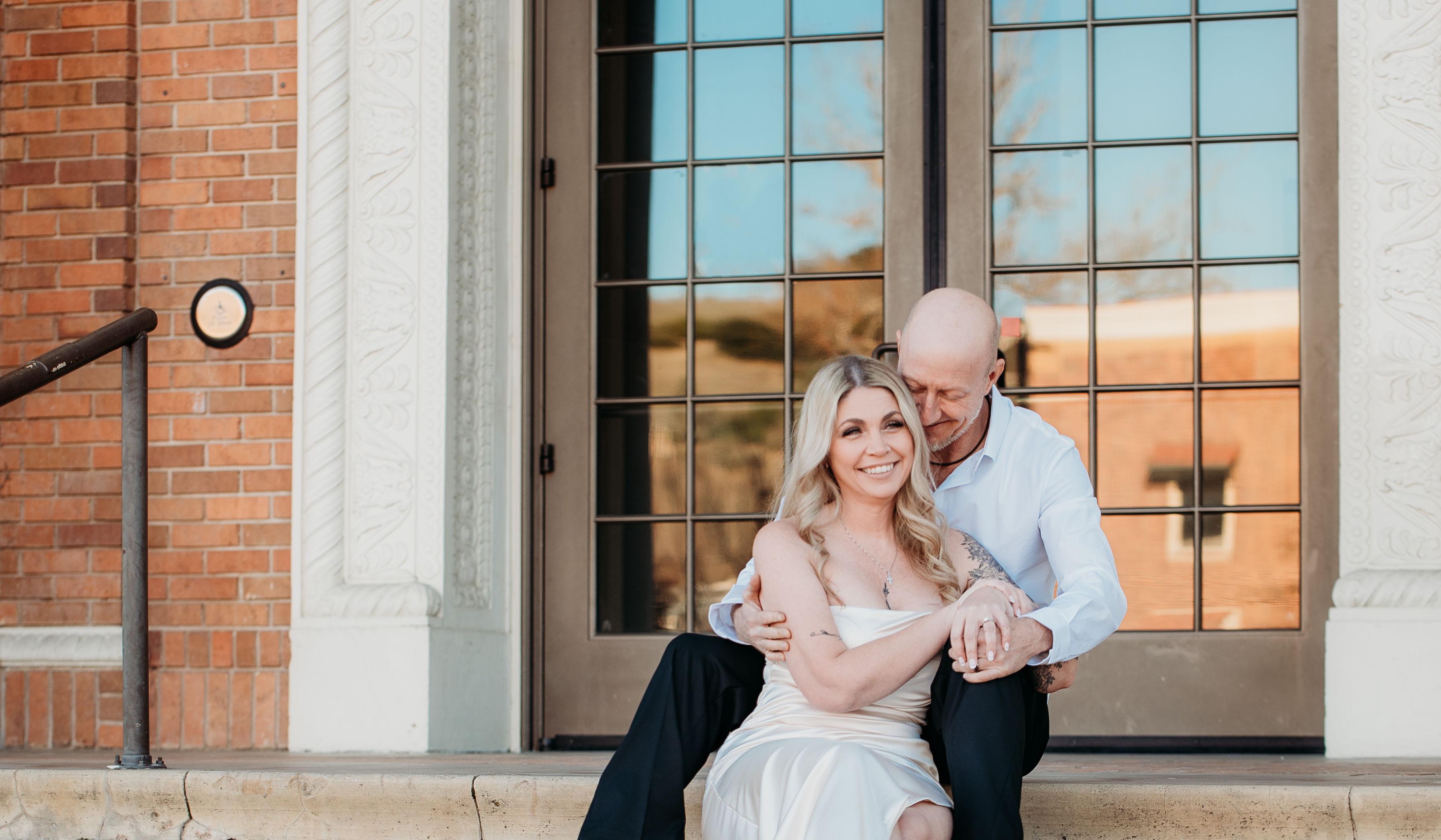 Amanda Simpson and Greg Larson's Wedding Website