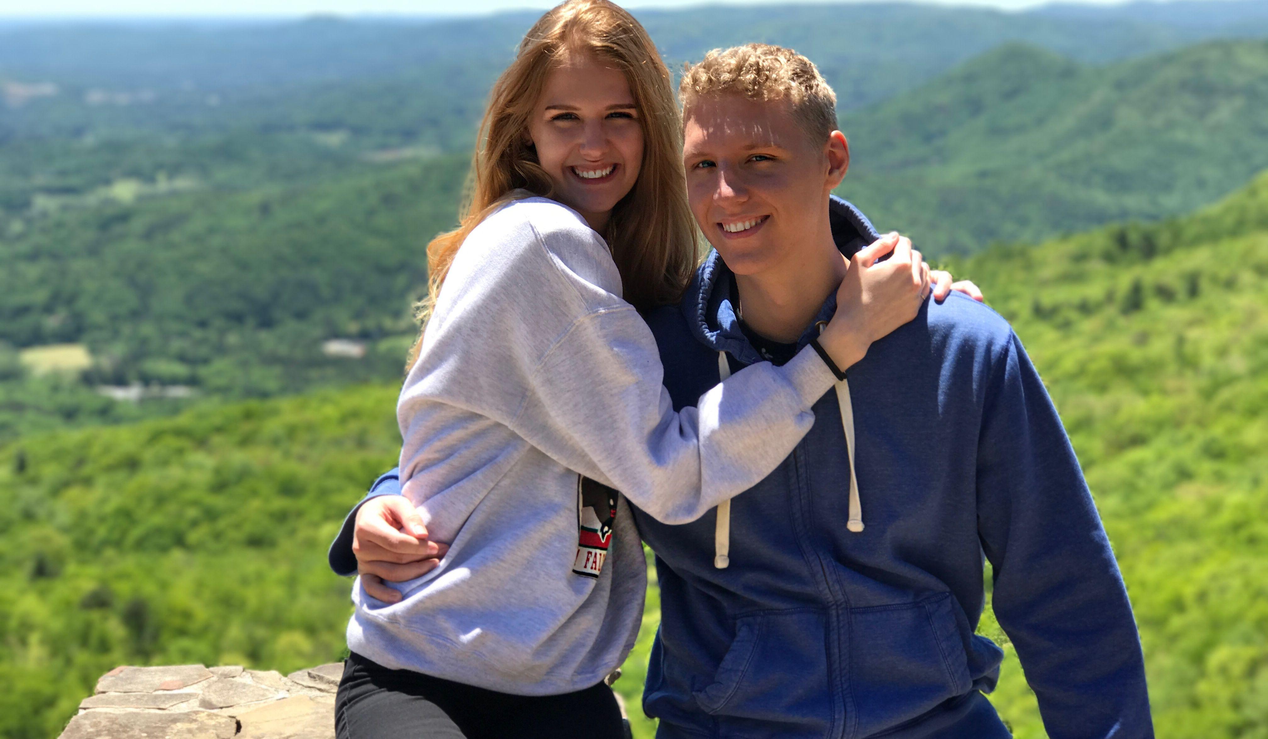 Caitlyn Leinenkugel and Daniel Corn's Wedding Website