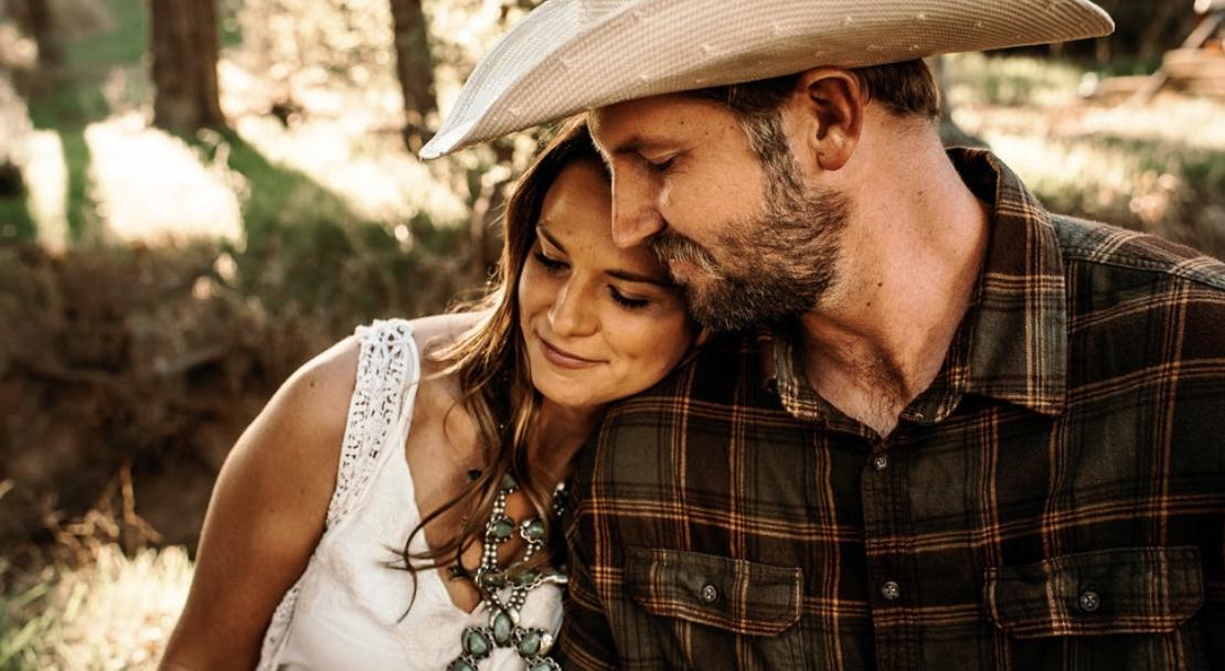 Julia Hannon and Christopher Hooper's Wedding Website