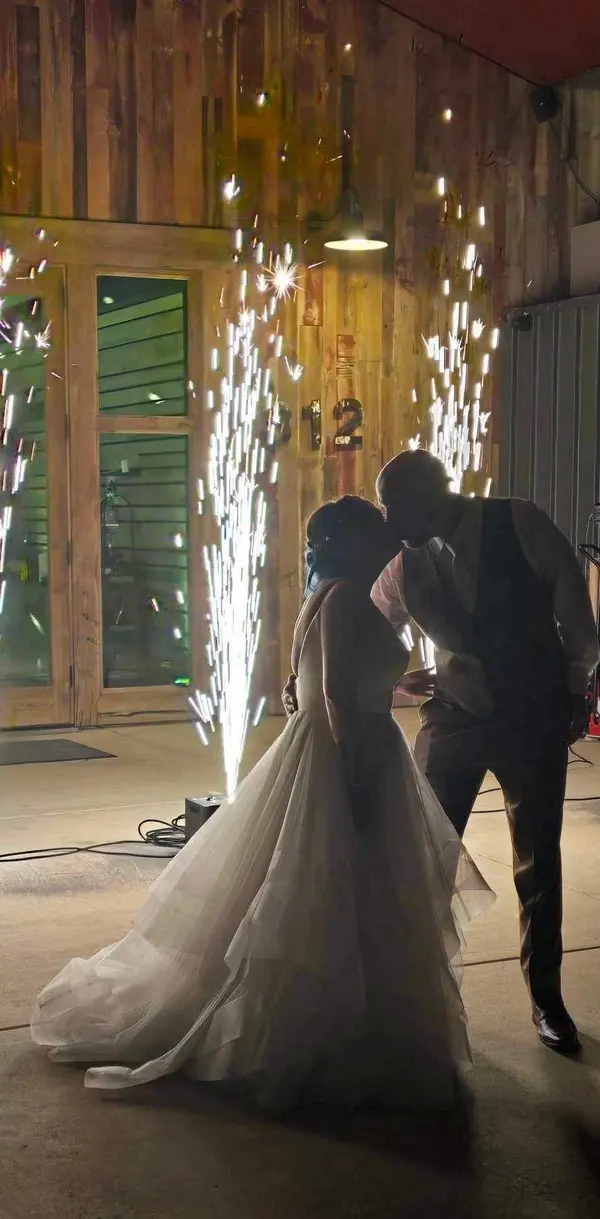 The Design Barn | Wedding Venues | Cost, Reviews & Photos | Zola