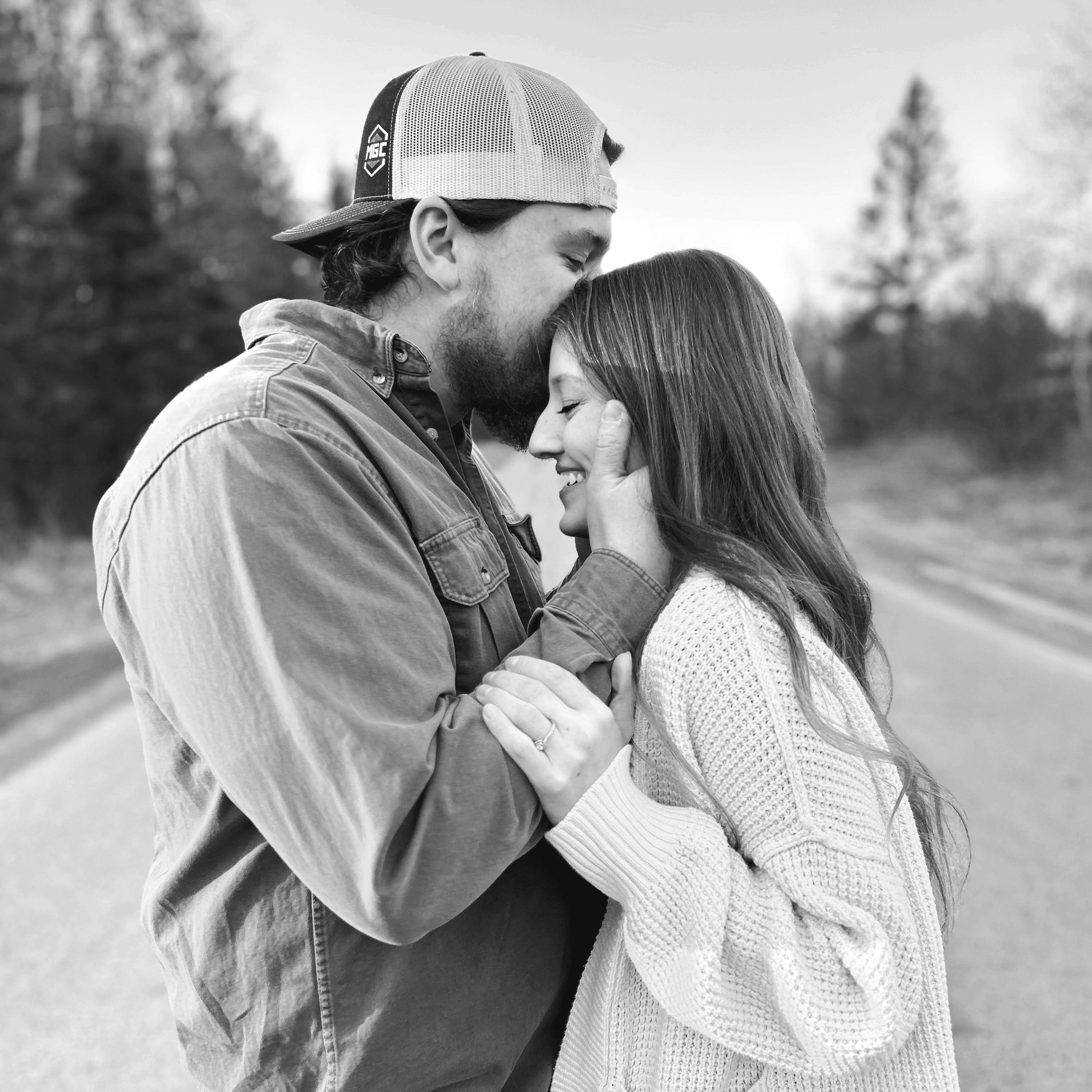 Amanda Barrett and Justin Barrett's Wedding Website