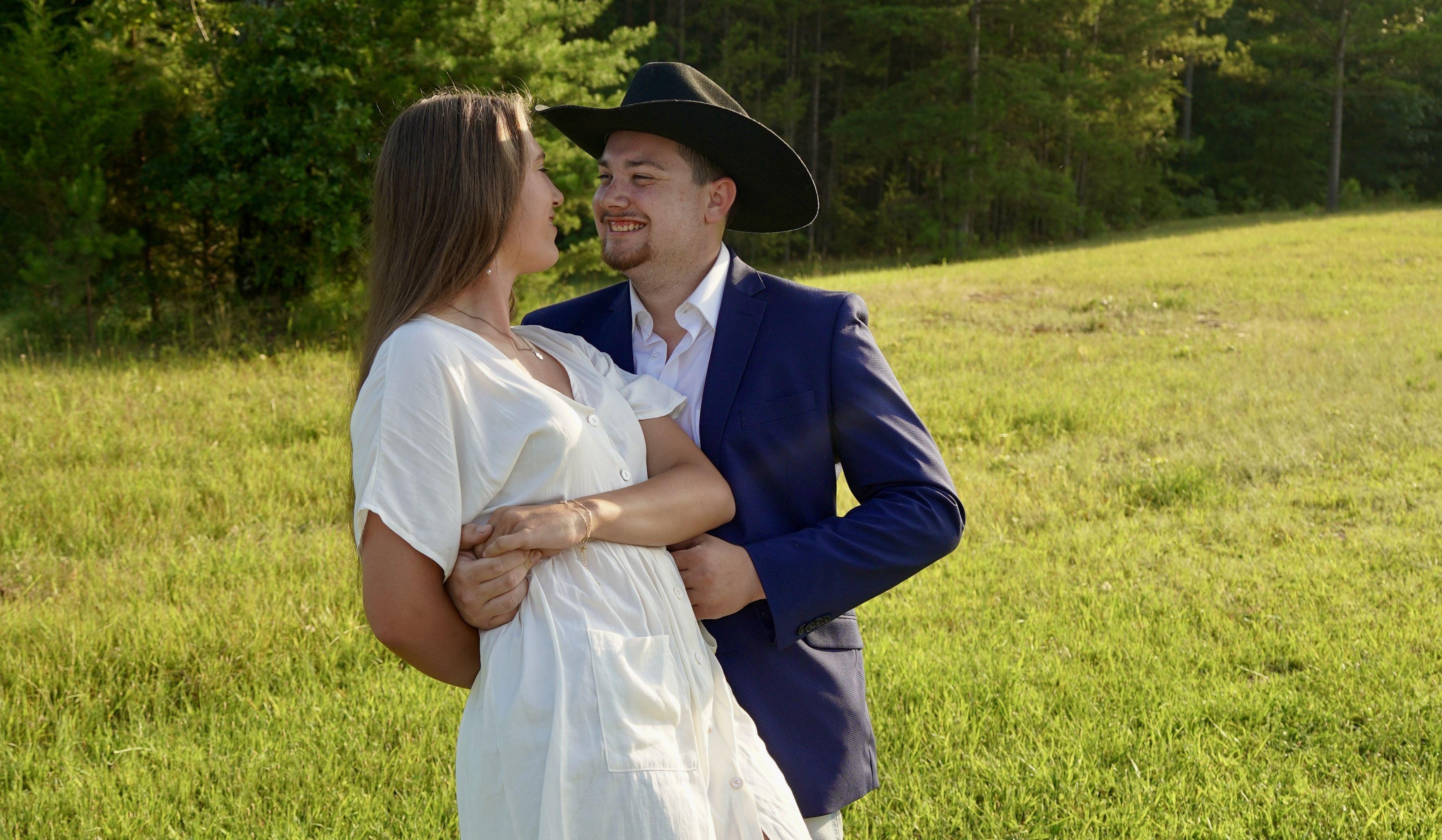 Hunter Burgess and Alexis Holliday's Wedding Website