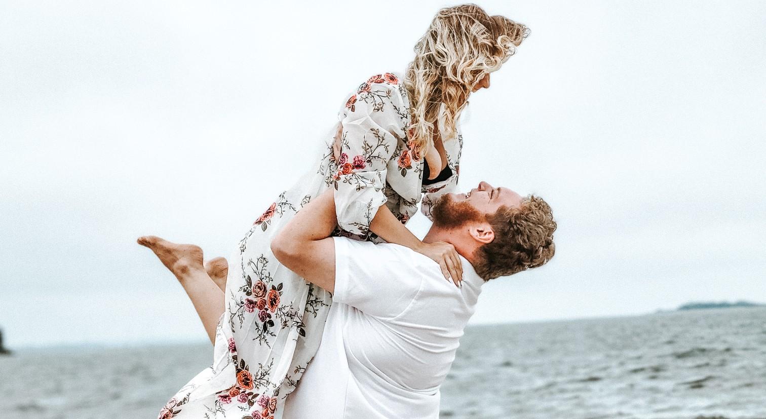 Maria Evans and Lyndon Murphy's Wedding Website