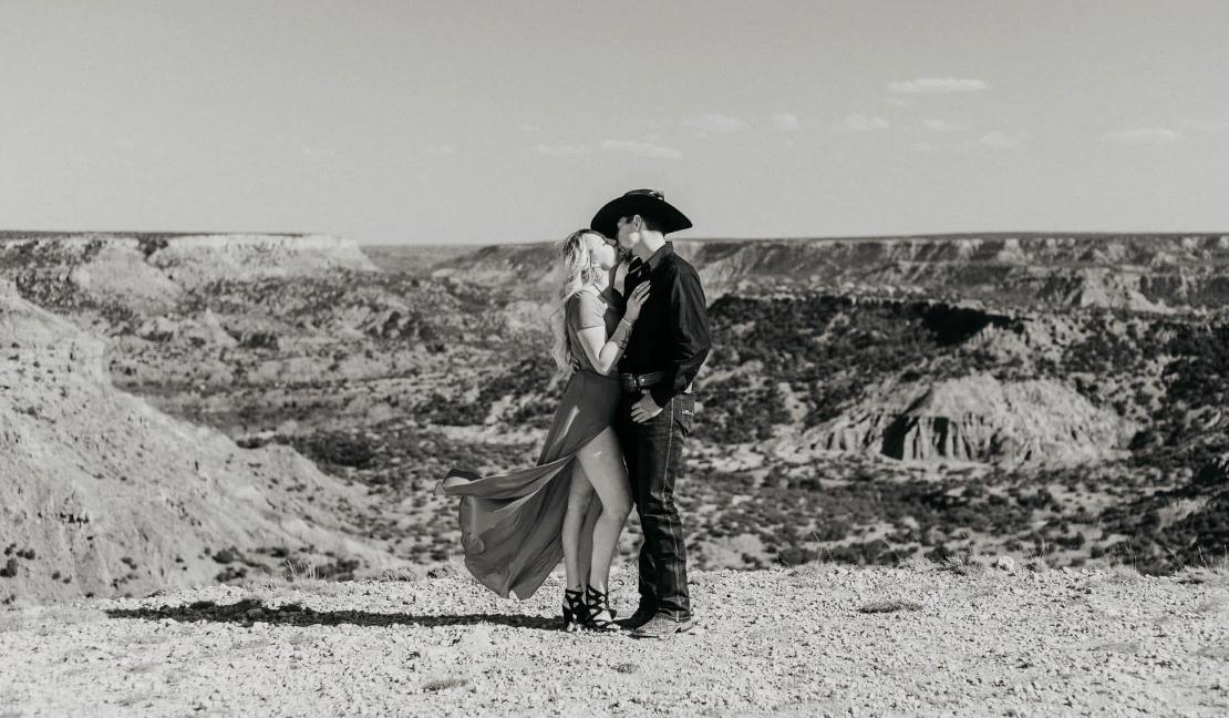 Kylee Coupland and Ky Mydock's Wedding Website