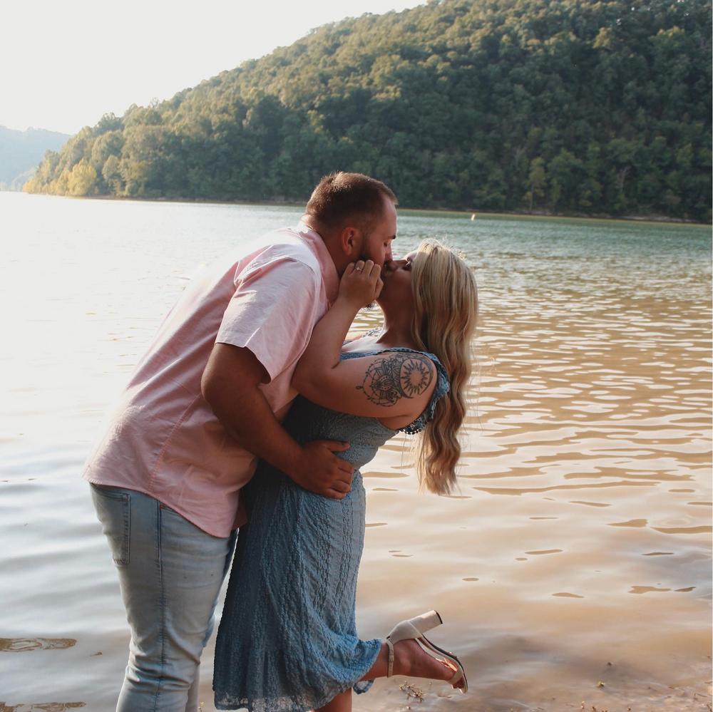 Sarah Smith and Tyler Barnthouse's Wedding Website