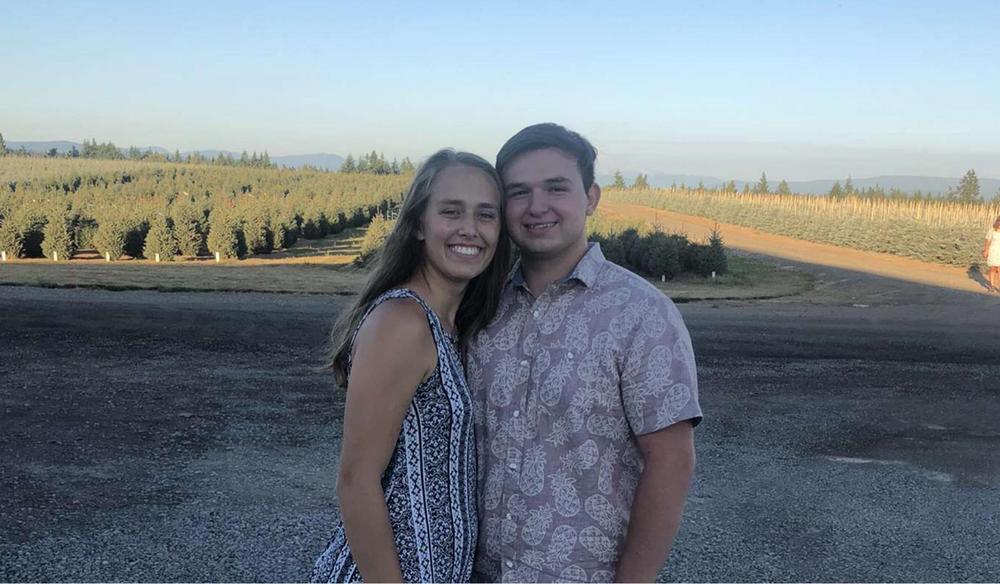 Julia Hildebrandt and Dane Barham's Wedding Website