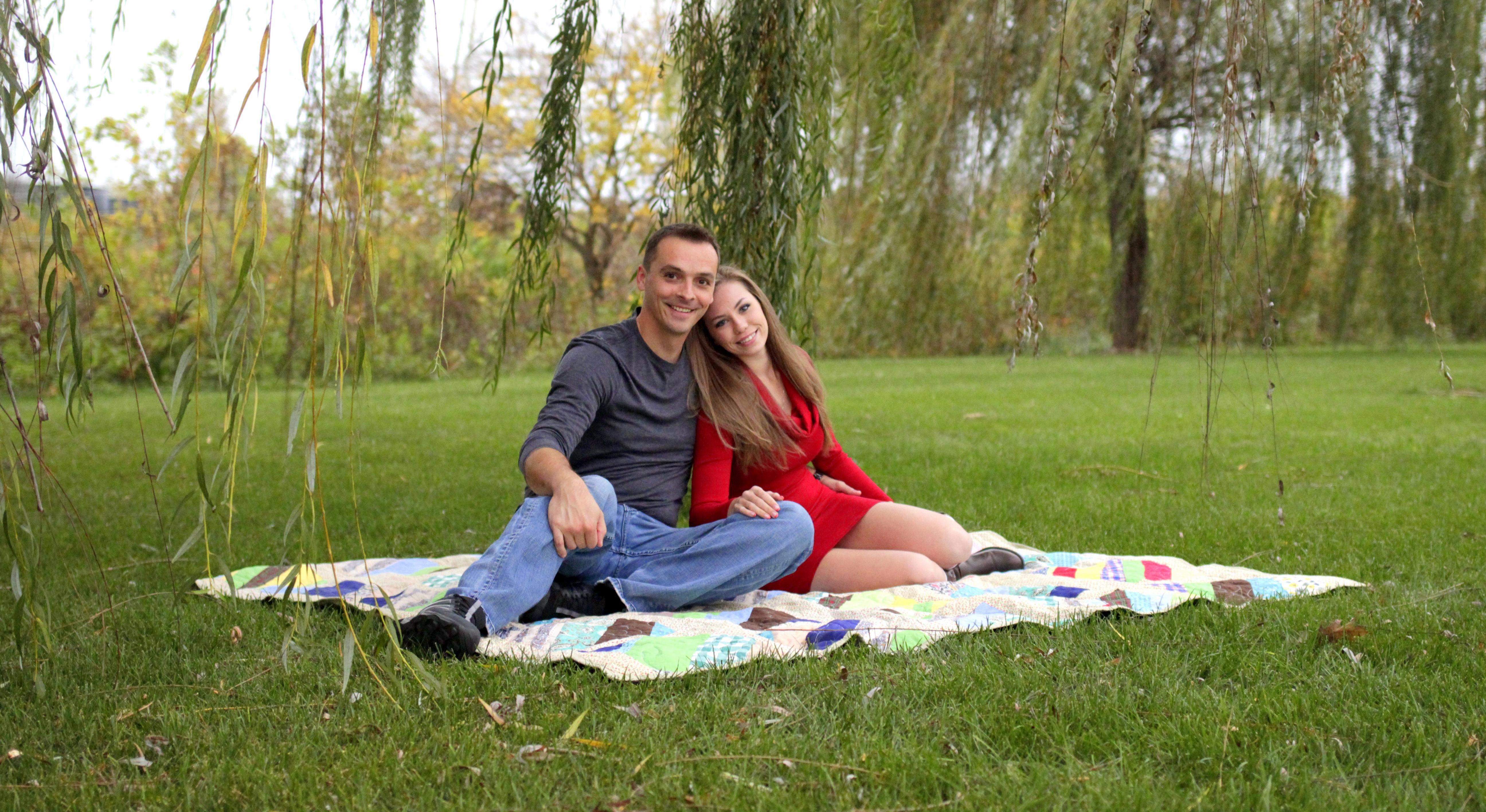 Taylor Burden and Rusty Hammer's Wedding Website