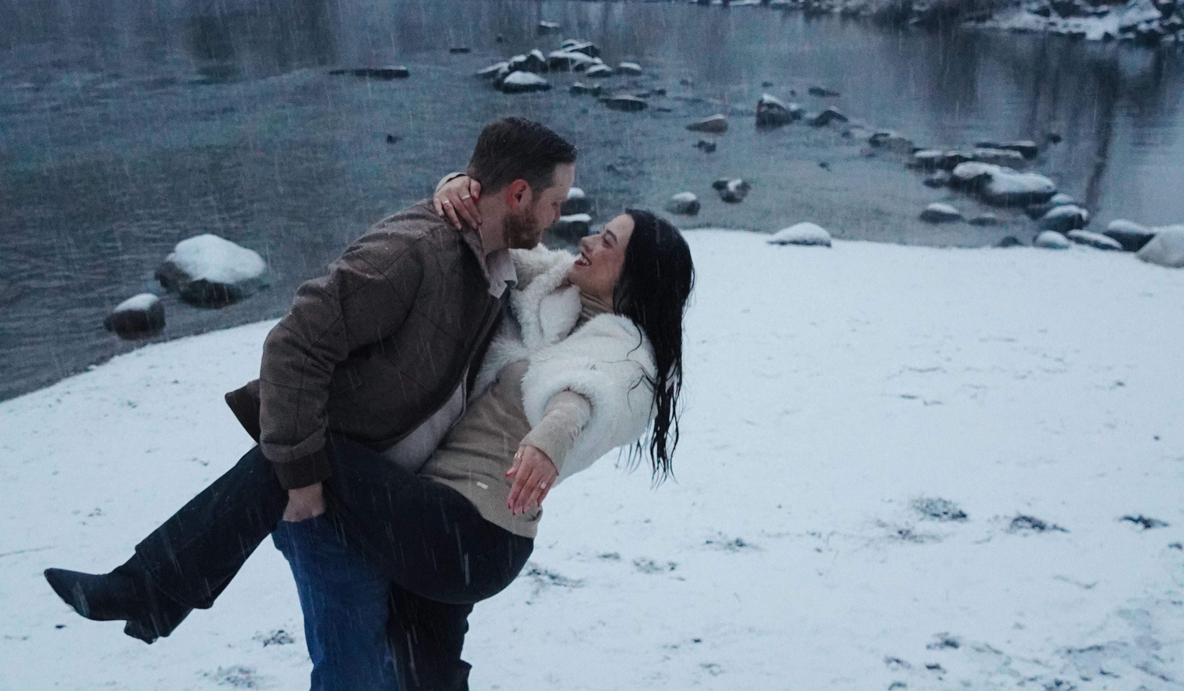 Makayla Banks and David Huff's Wedding Website