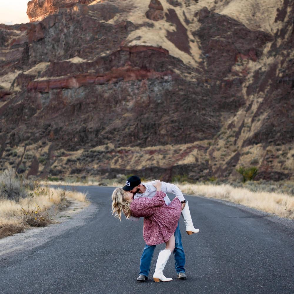 Kourtney Grothaus and Cole Chapman's Wedding Website