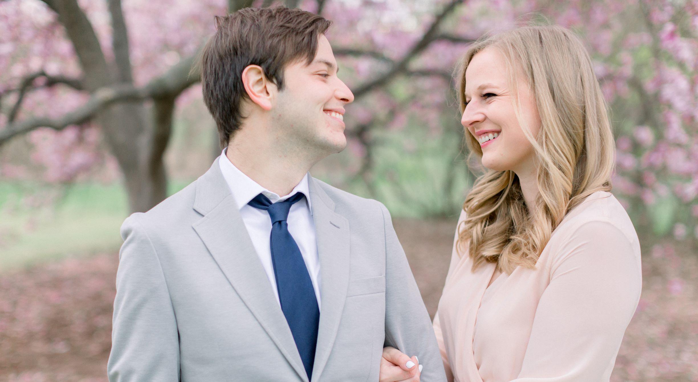 Roxanne Kelly and Wesley Hoppe's Wedding Website