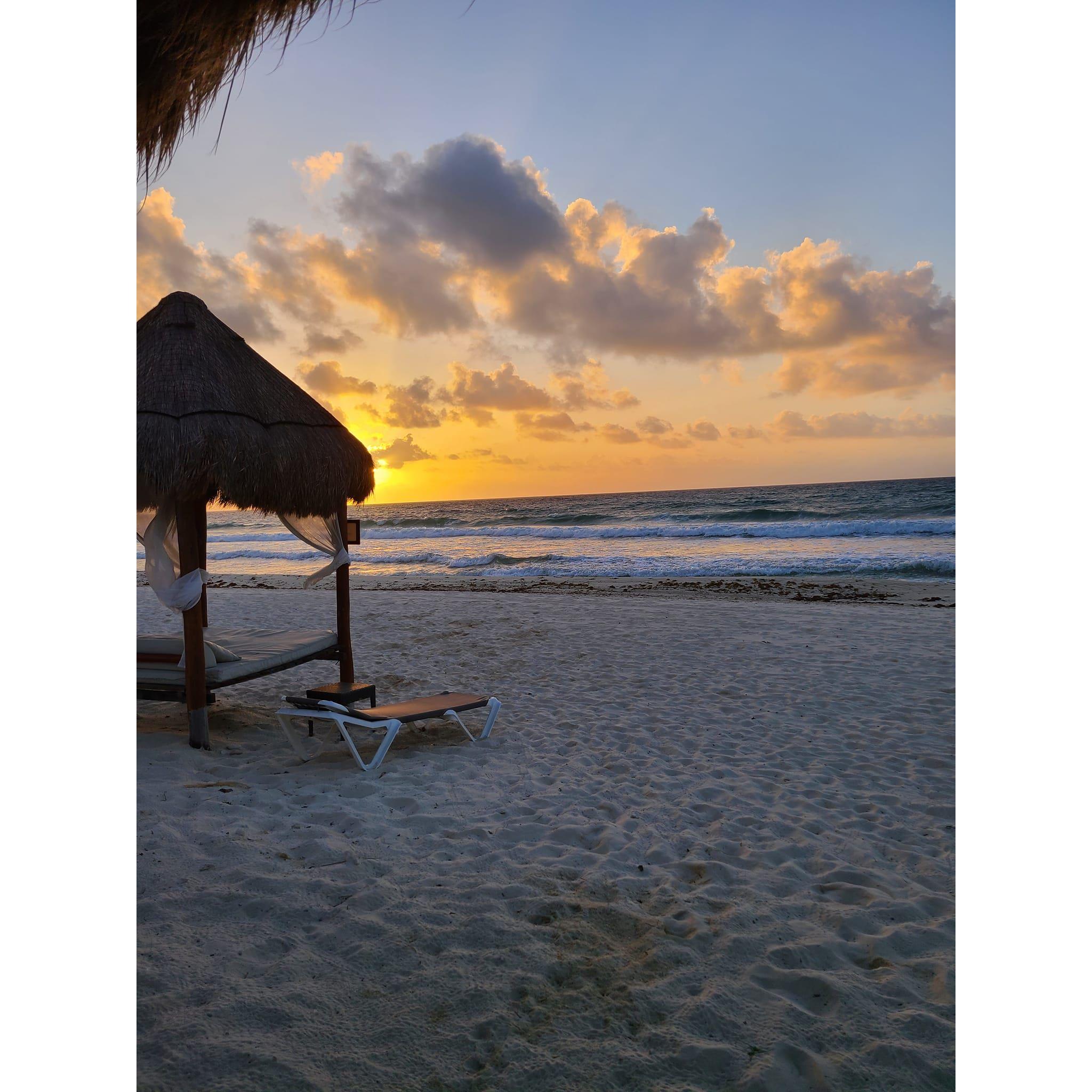 Kyra Bergsma and Richard Avery's Wedding Website