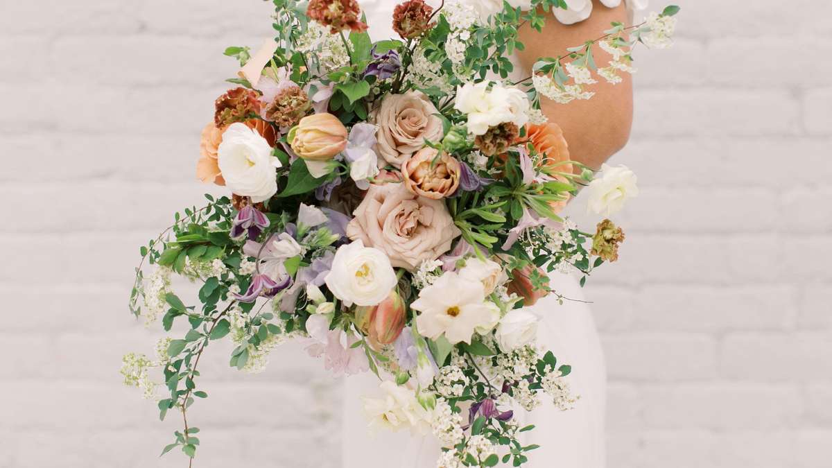 Heritage Flower Design | Wedding Florists | Cost, Reviews & Photos | Zola