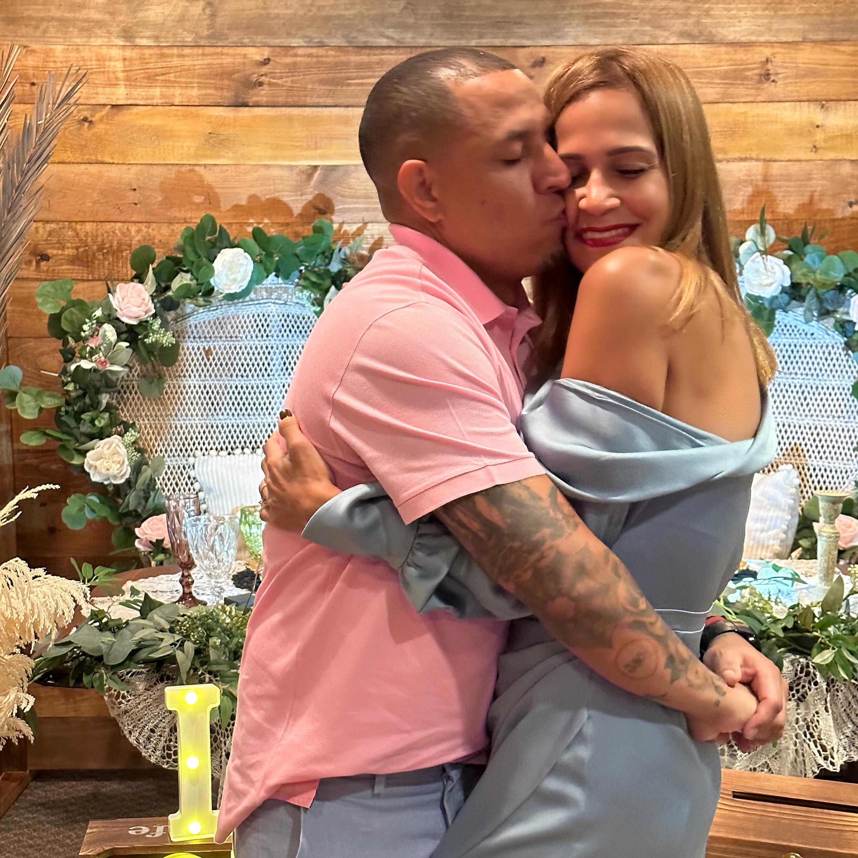 Arlene Fernandez and Darwin Pelaez's Wedding Website