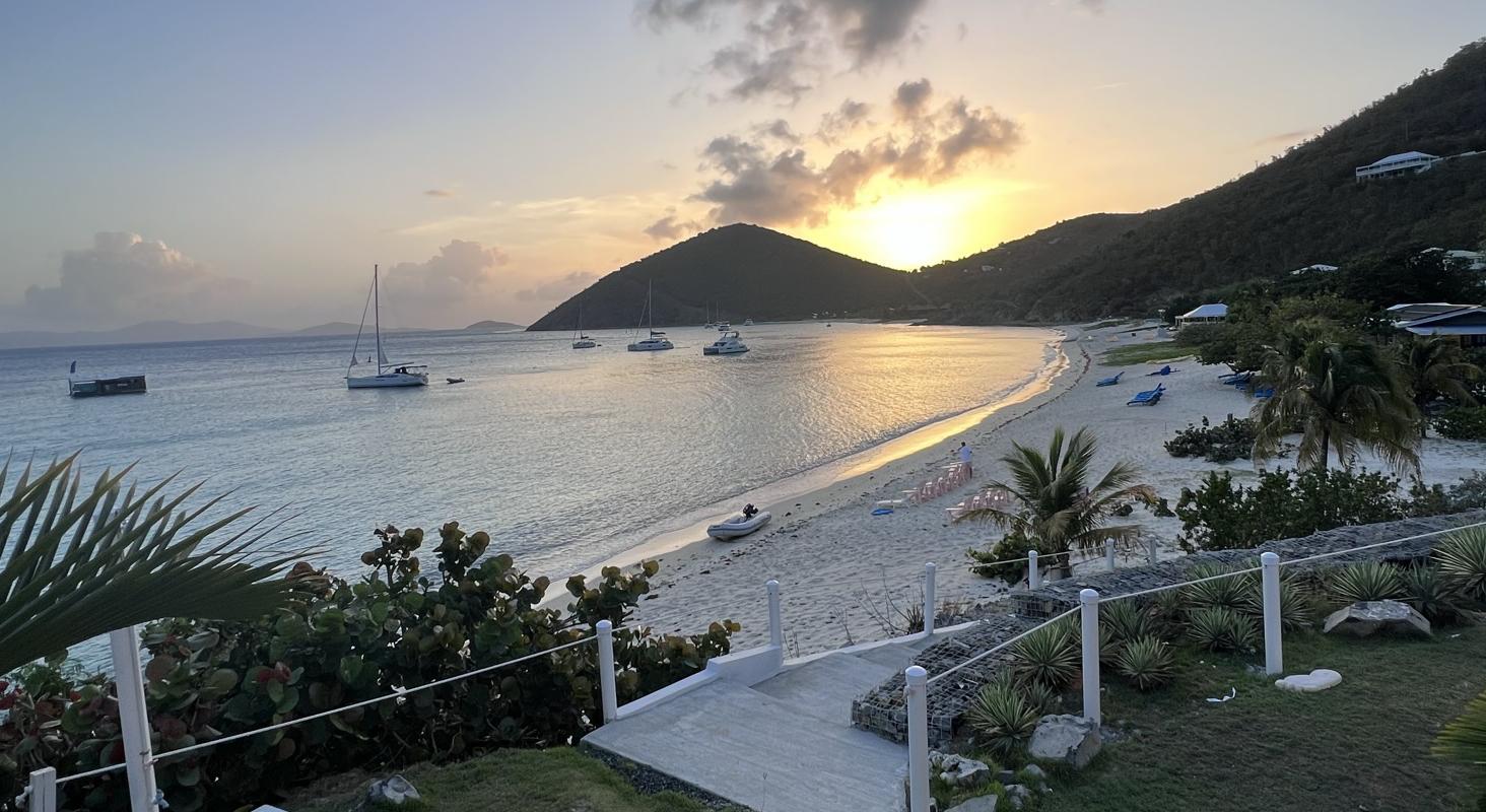 Delaney Aull Toms and Hunter Huggins's Wedding Website