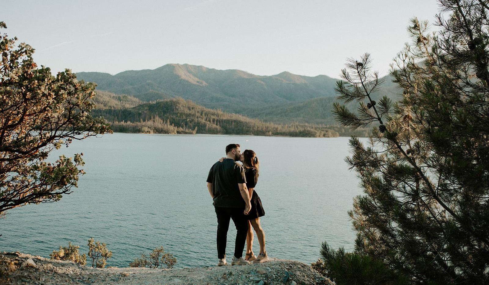 Janna Simons and William Cook's Wedding Website