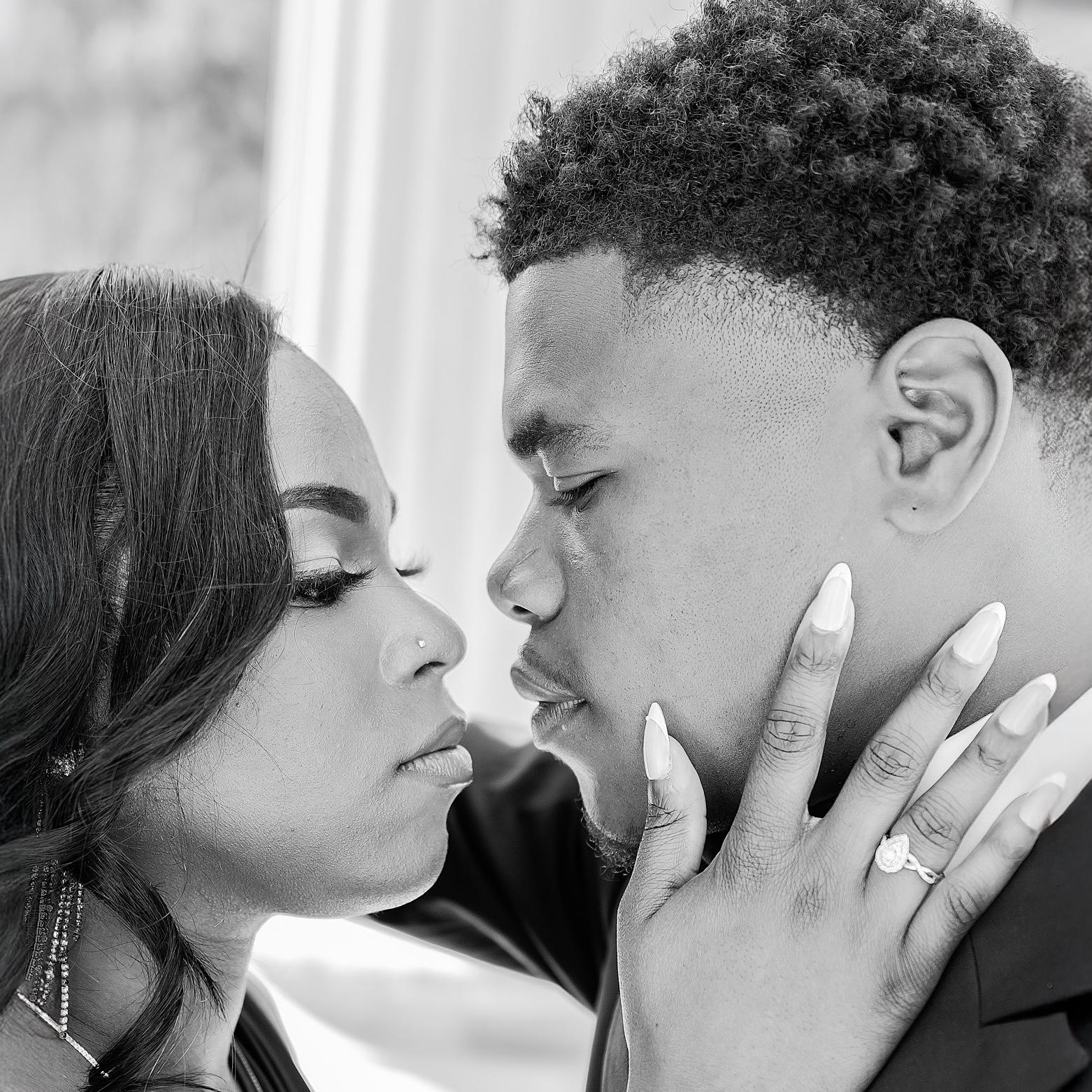 Meranda Mobley and Tavarus Harris' Wedding Website
