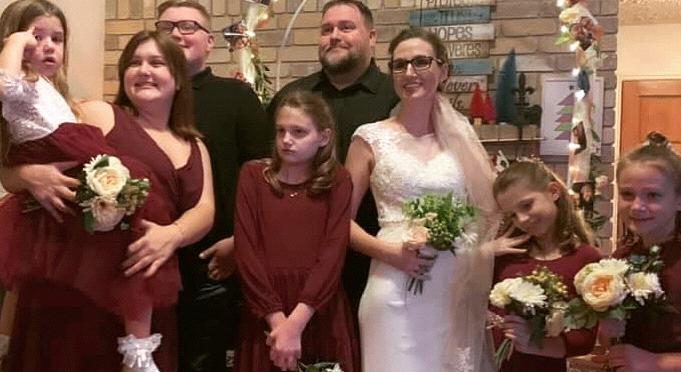 Erynn Anderson and Jesse Morris' Wedding Website