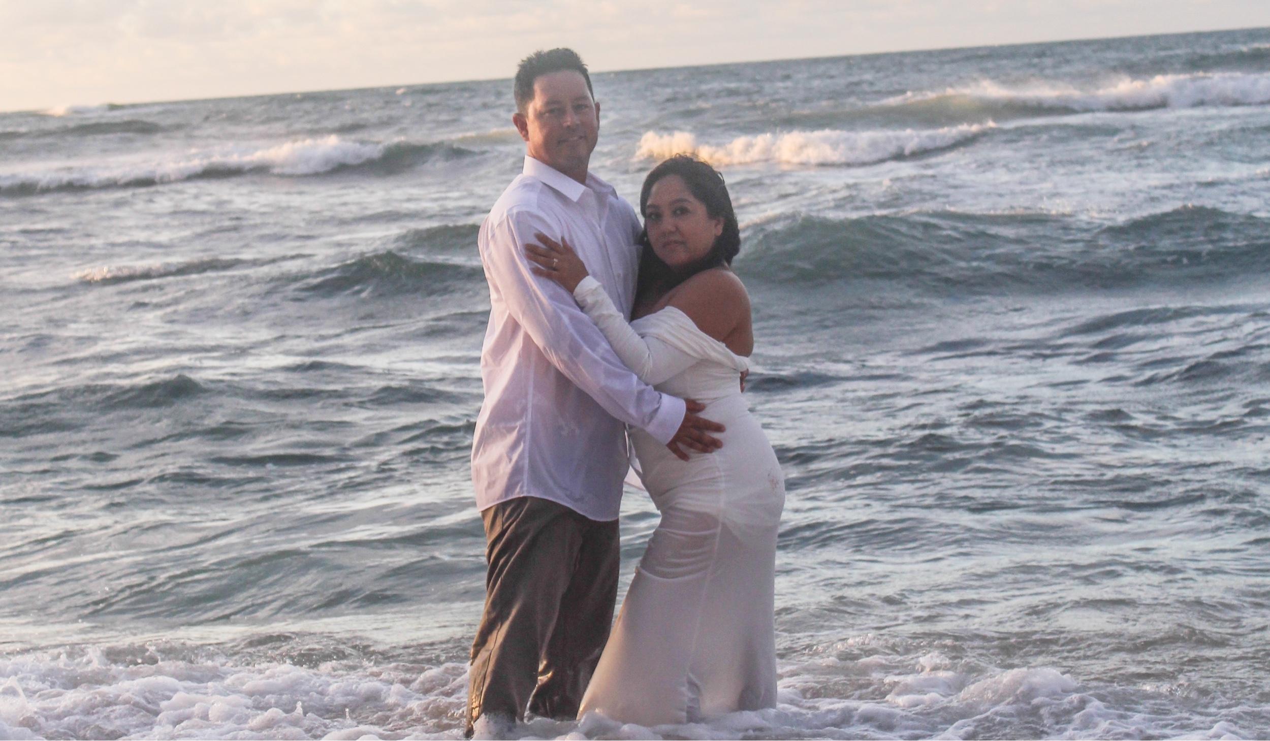 Mandy Valmoja and Ian Hunt's Wedding Website