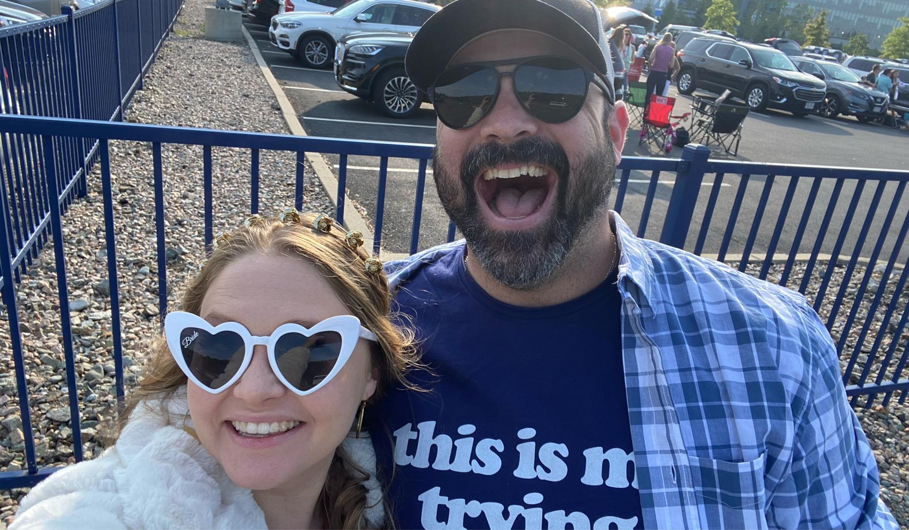 Annette Sykes Mackin and Dustin Allard Degree's Wedding Website