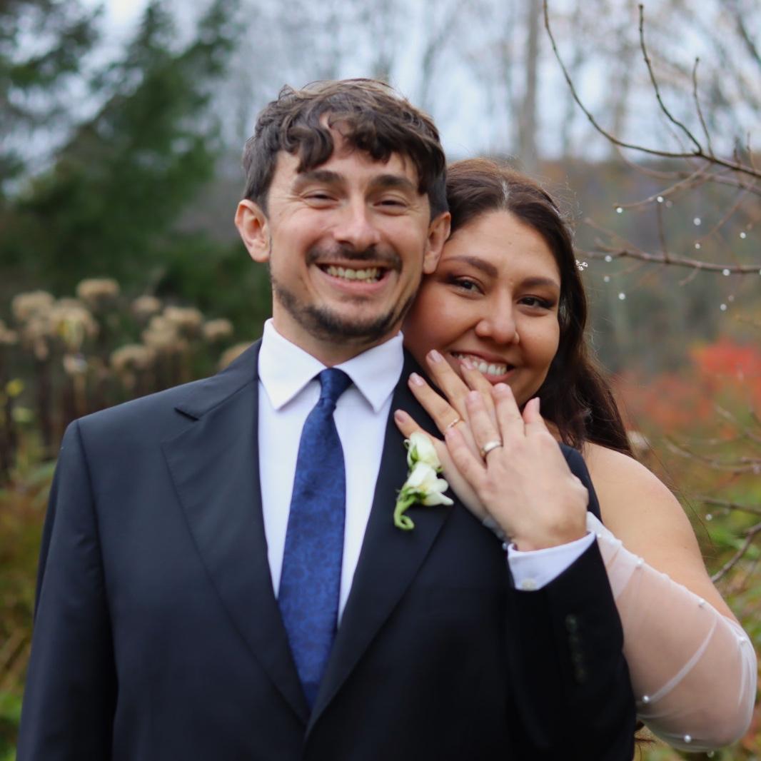 Warren Foster and Mapi Foster's Wedding Website