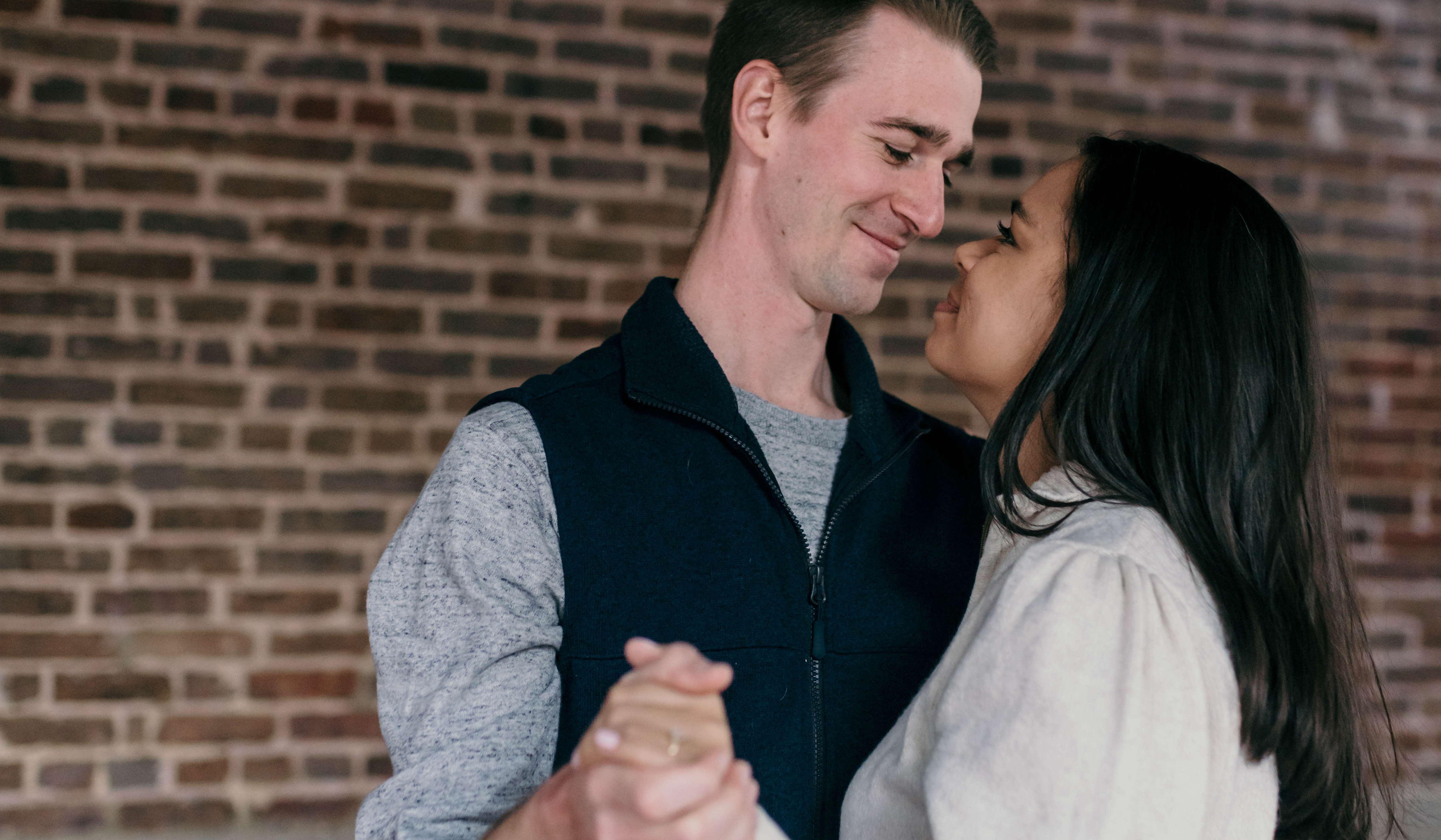 Marina Motina and Justin Moore's Wedding Website