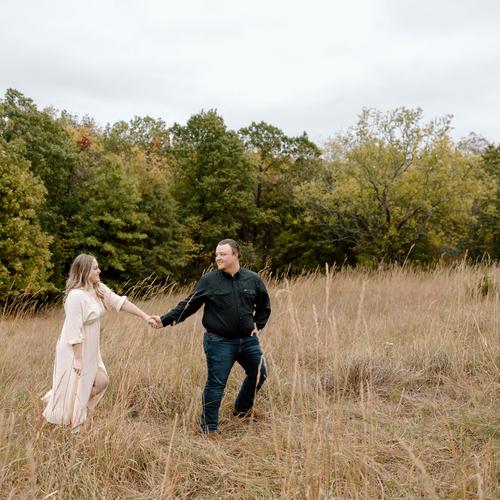 Amber Vest and Gage Wiser's Wedding Website