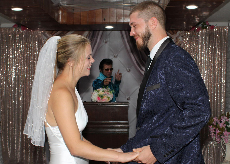 Jasmine Graslie and David Cryan's Wedding Website