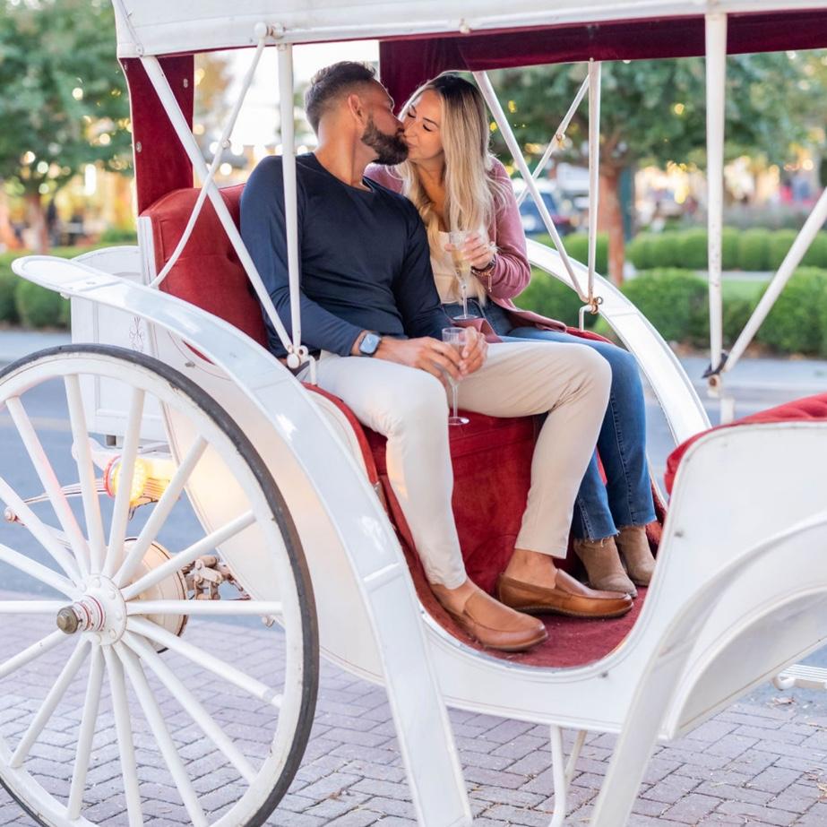 Amanda Gilmore and Bradley Mountain's Wedding Website