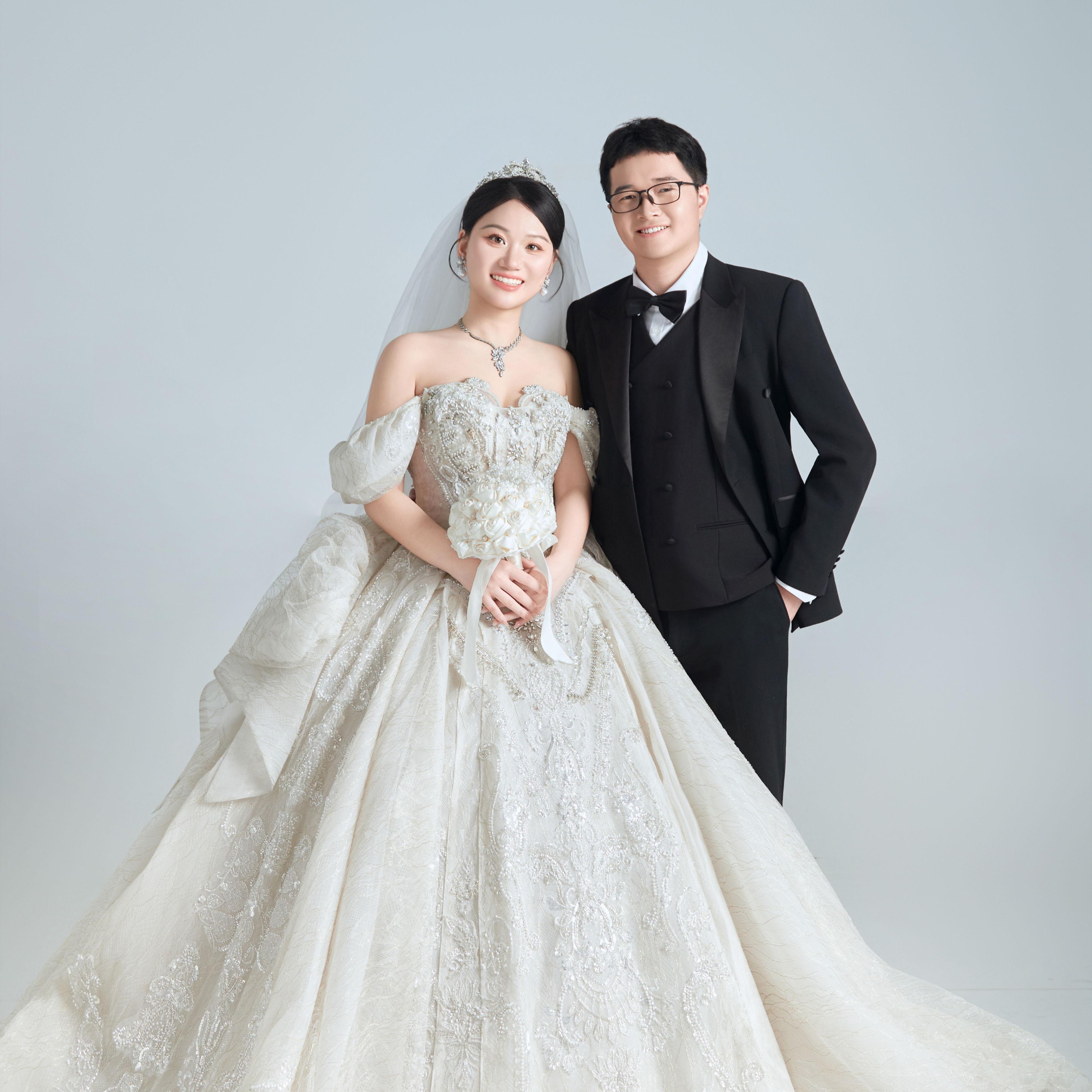 Hao Chen and Xue Zhang's Wedding Website