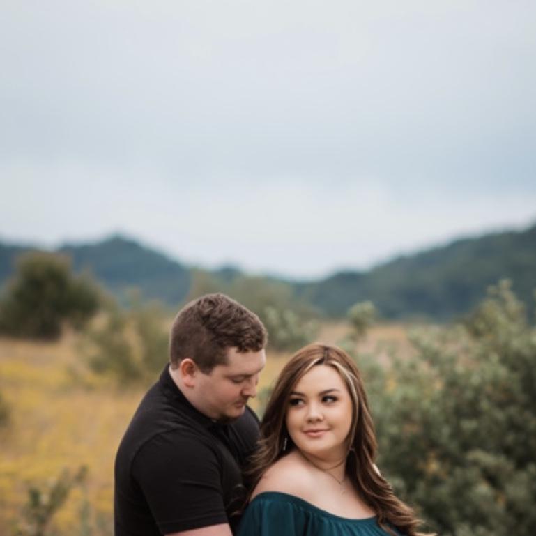 Connie Marie Alford and Tyler Blake Burnett's Wedding Website