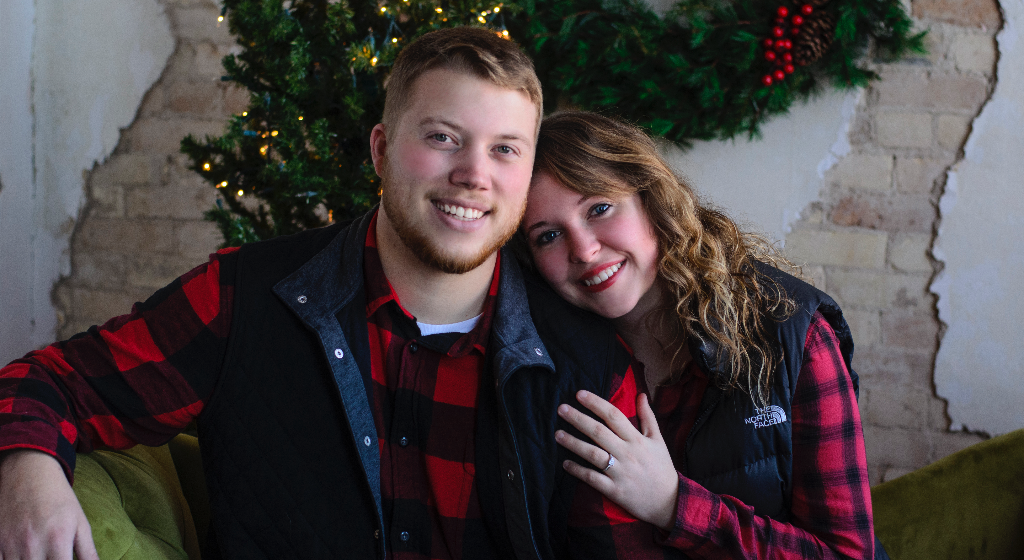 Alissa Hawks and Logan Roth's Wedding Website