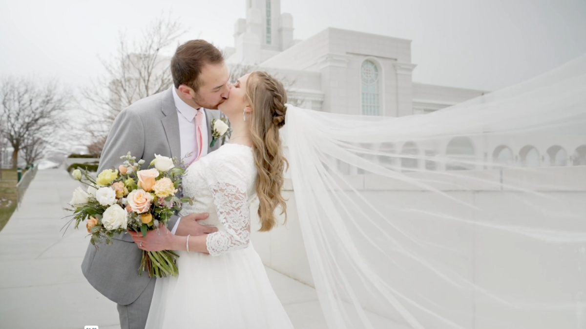 Moonlight And Honey Wedding Videographers Cost Reviews And Photos Zola
