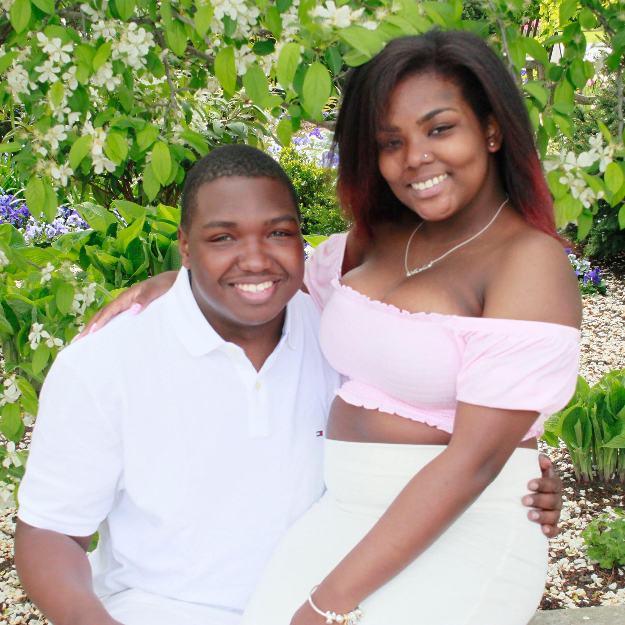 Rochelle Borden and Archie Grant's Wedding Website