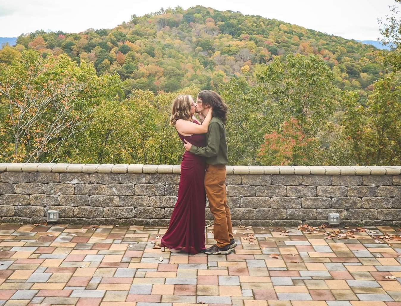 Callie Henderson and Daniel Mathues' Wedding Website