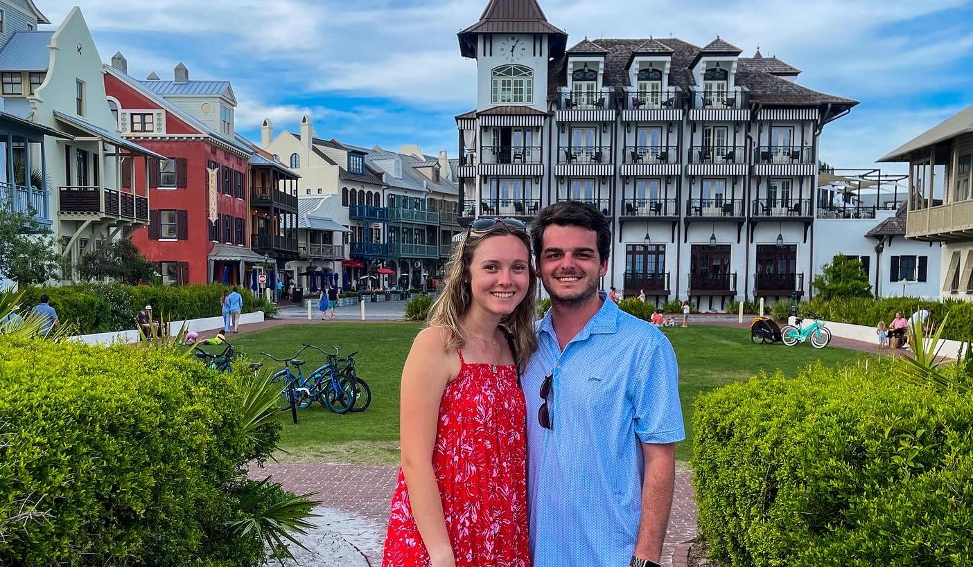 Brooke Baumgardner and Bradley Currie's Wedding Website