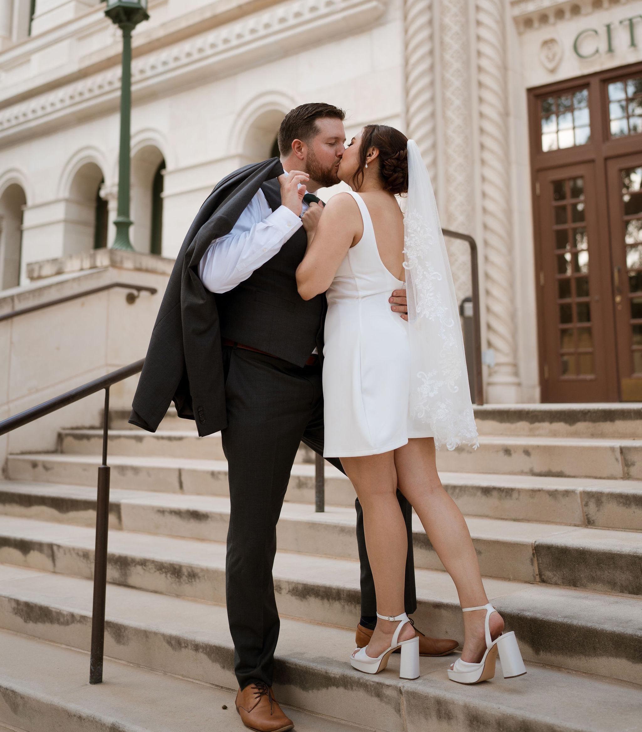 Ashley Leal and Tyler Buske's Wedding Website
