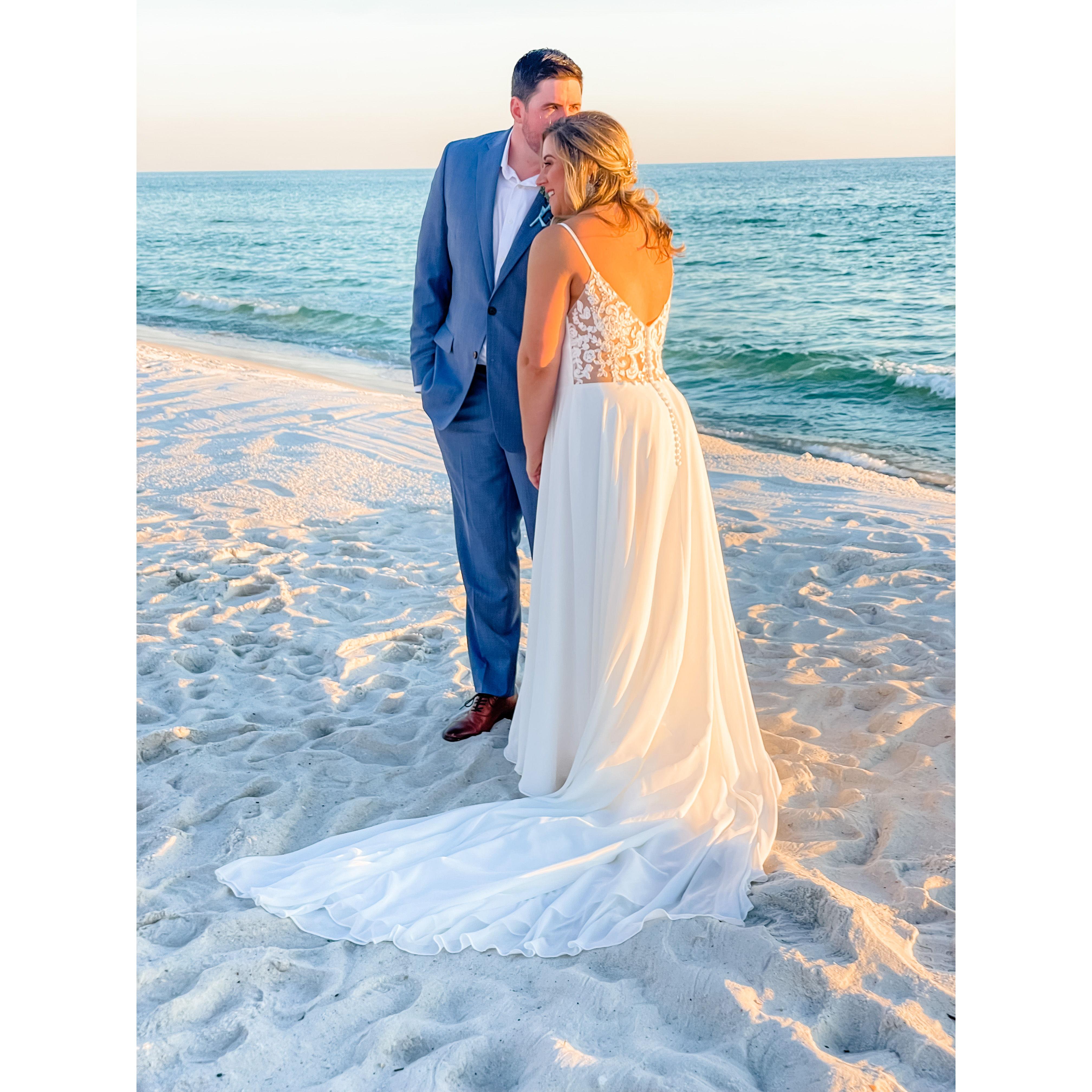 Laura Callery and Dan Myers' Wedding Website