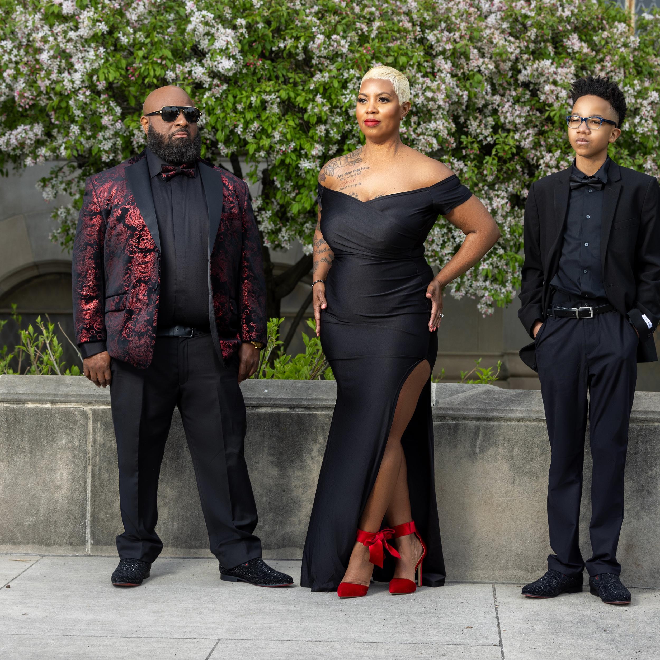 Damon Lott and Antoinette Brooks' Wedding Website