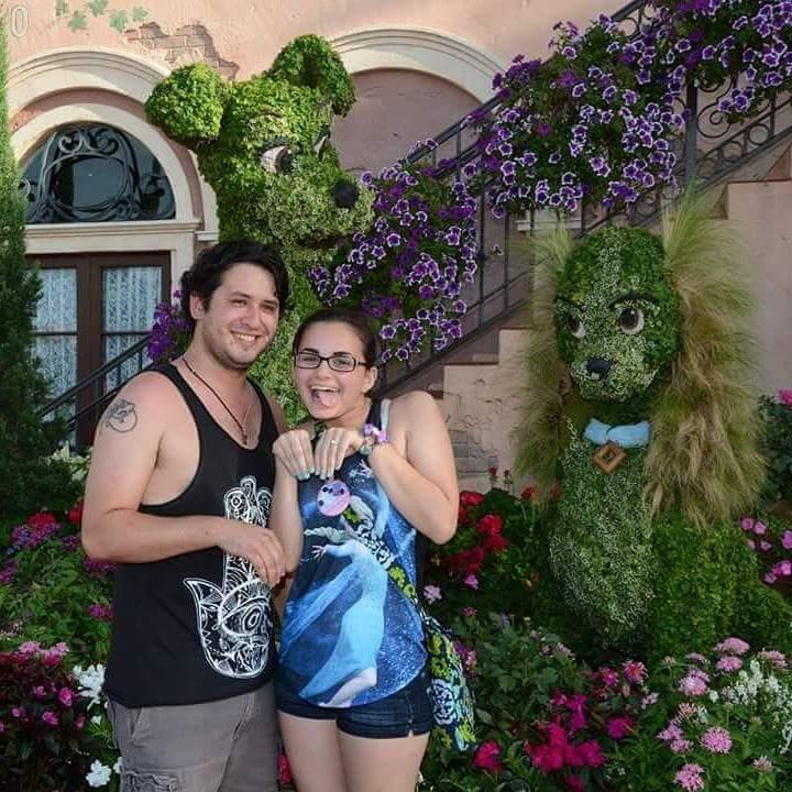 Victoria Perrotta and Na Na's Wedding Website