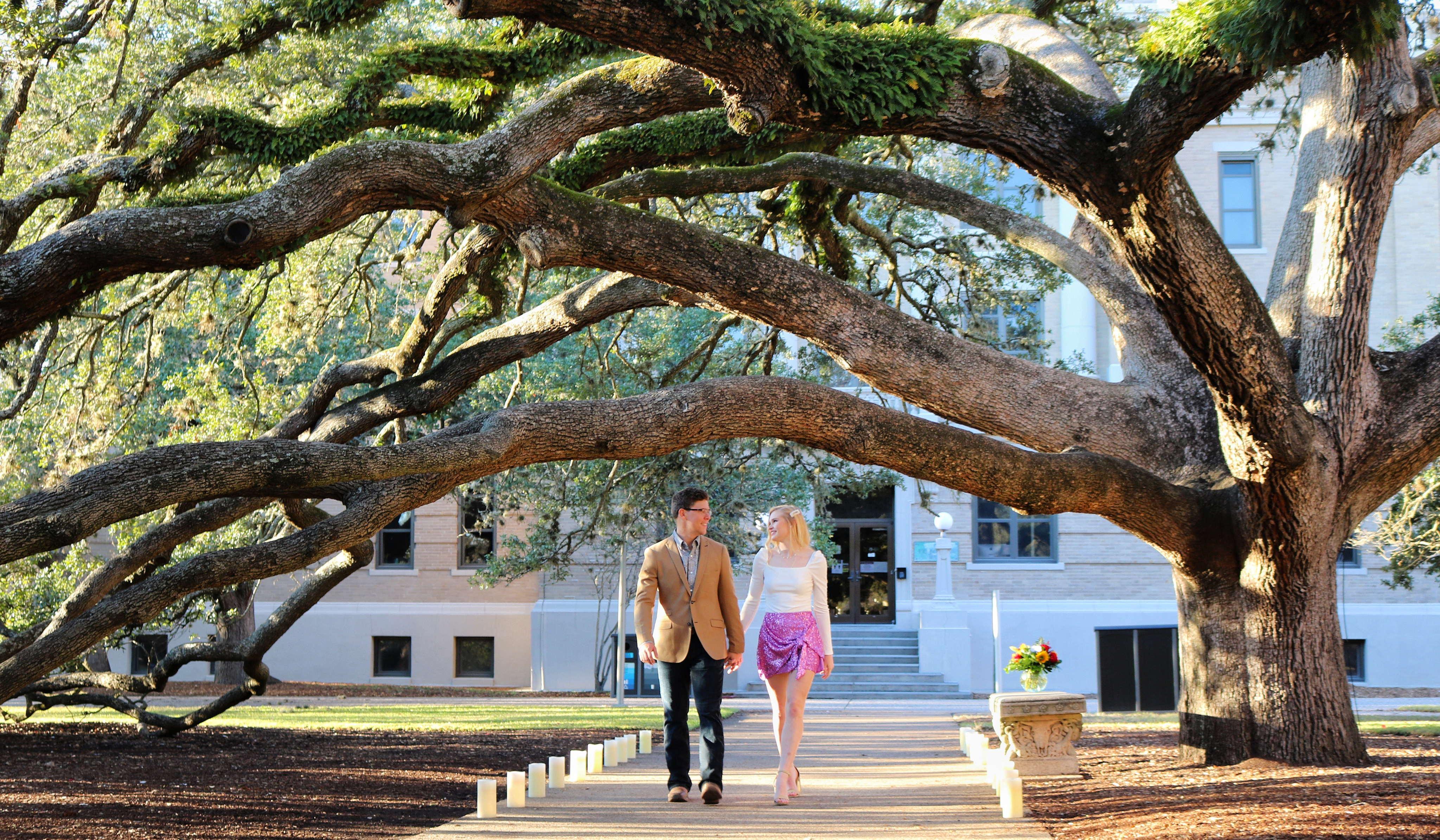 Victoria Burns and Seth Carter's Wedding Website