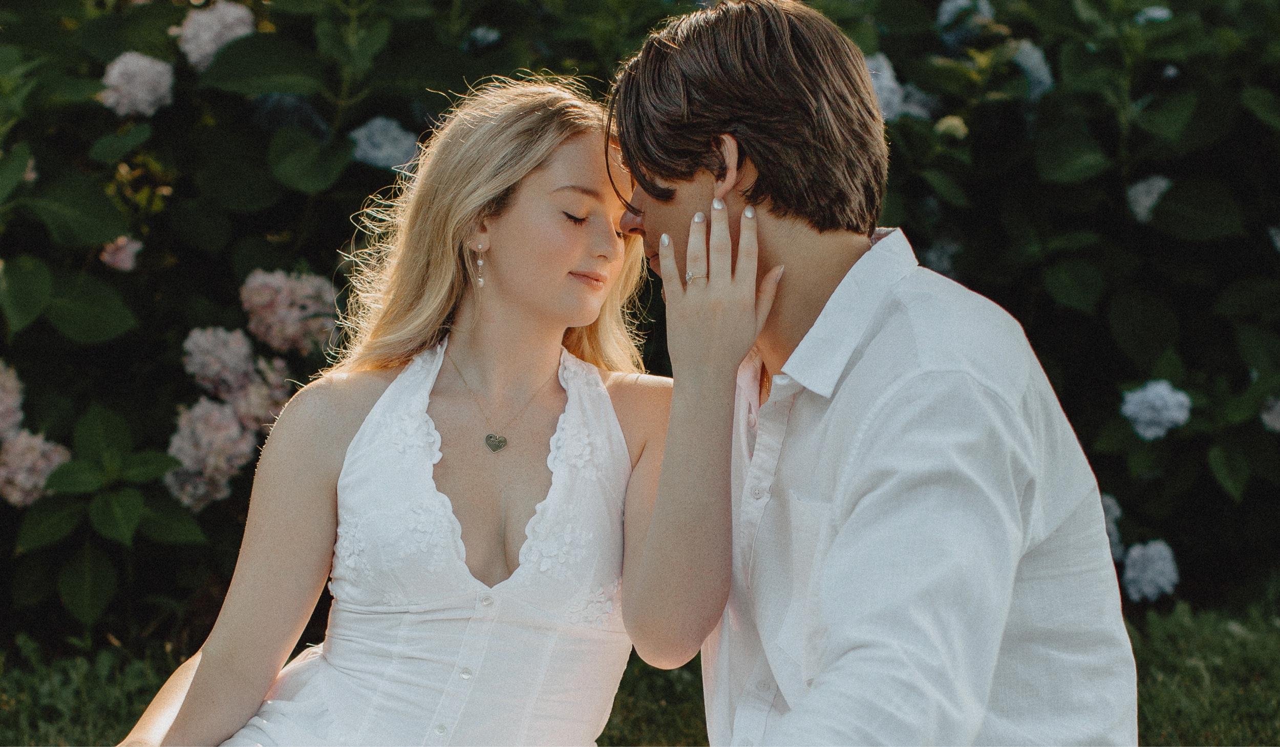 Emily Toth and Aaron Gloeckler's Wedding Website
